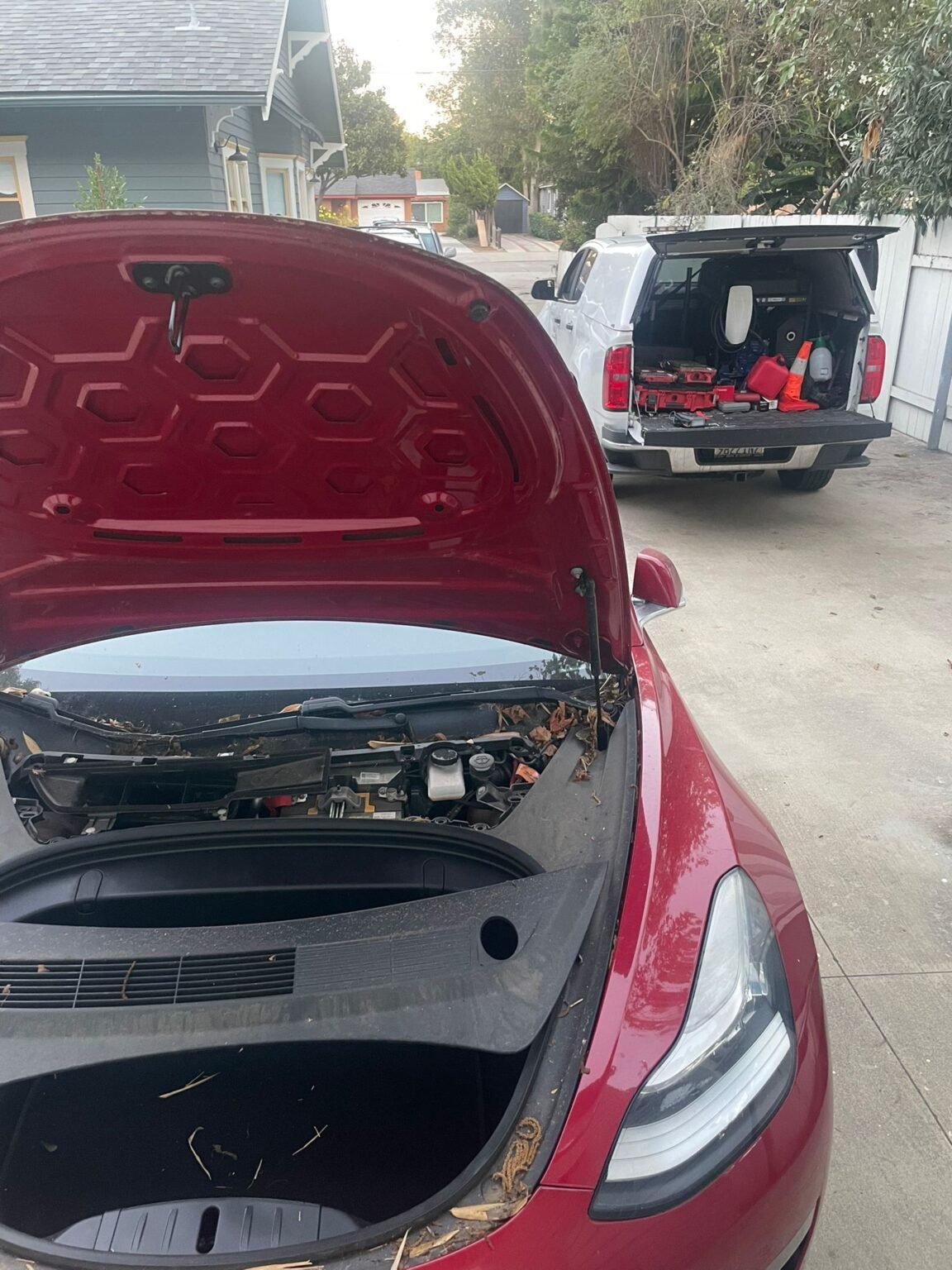 Mobile EV Jumpstart Service in Missouri - Bee Charged EV